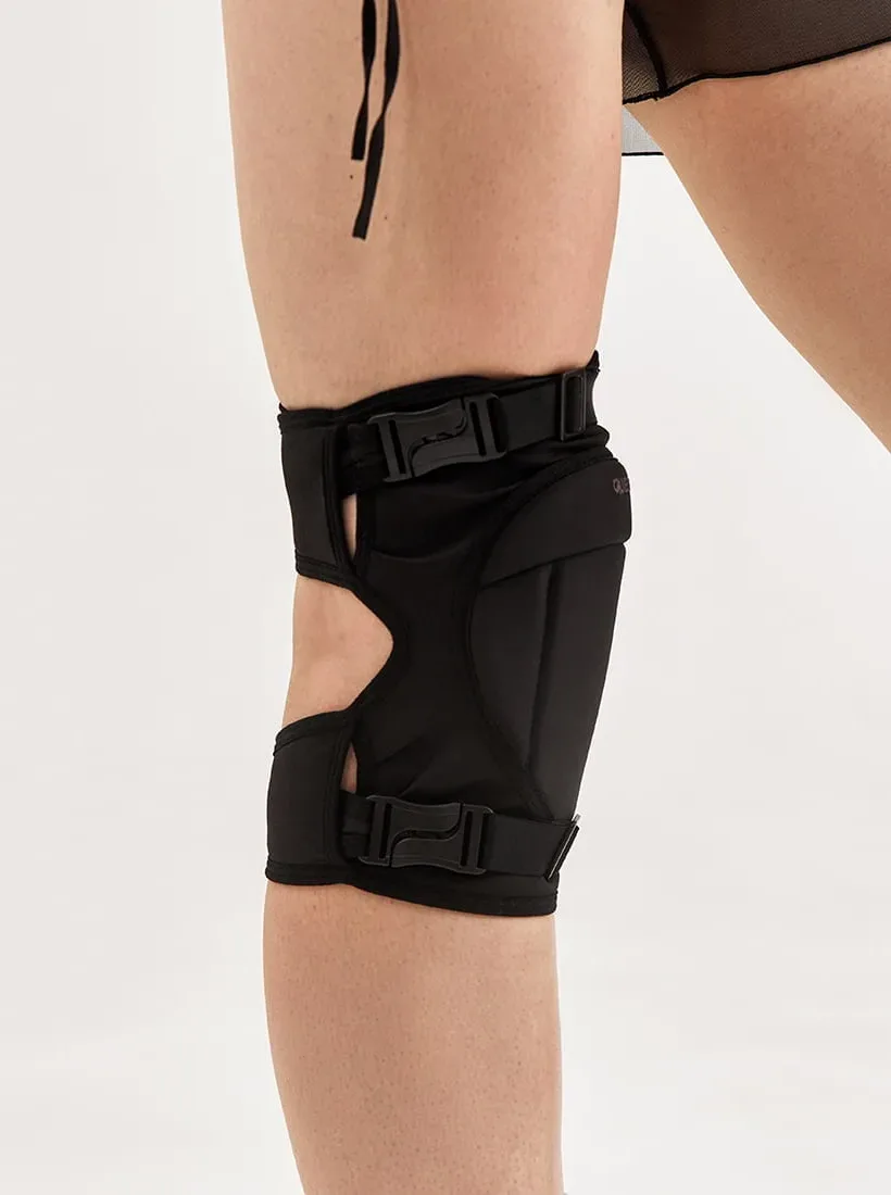 Pole Dance Knee Pads Queen Wear – Sleek Black – – Perfect Woman ...
